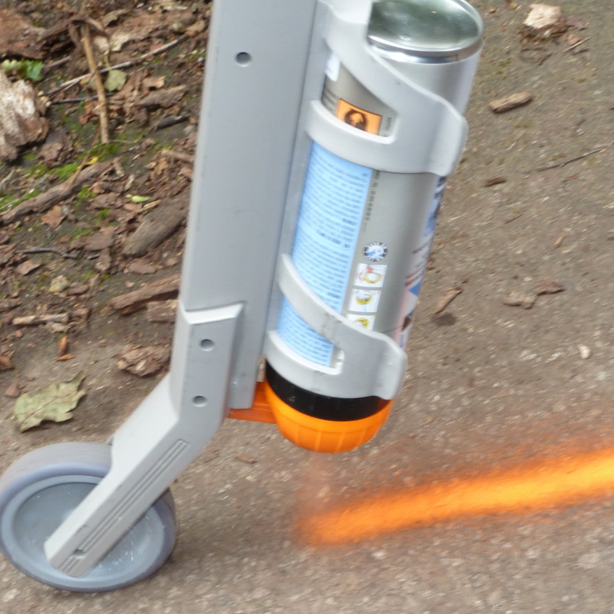 Aerosol Applicator Gun with Long Reach Handle – Meon Forestry